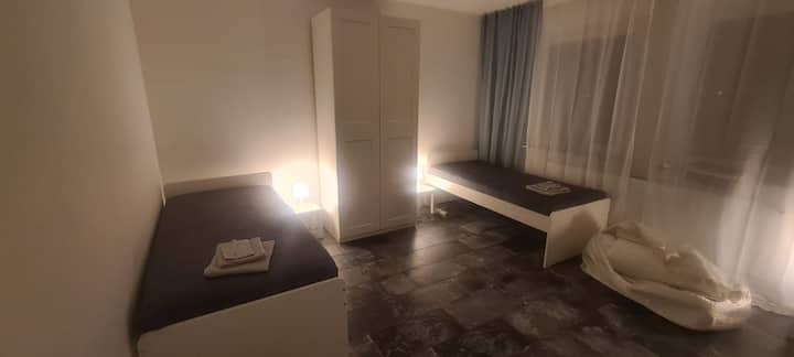 Citynahe Wohnung - 6 Personen - Langenhagen