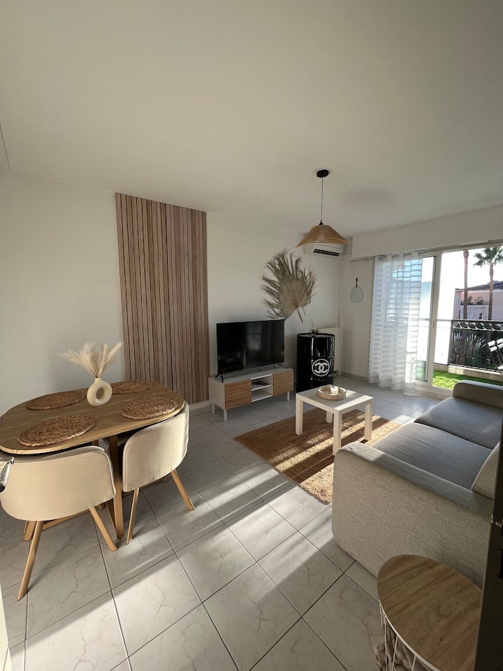 Studio Avec Piscine 8min Cannes - Plage de Théoule-sur-Mer