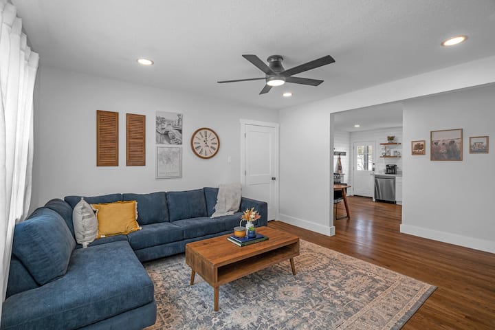 Stunning Rental In Monte Vista - San Antonio, TX