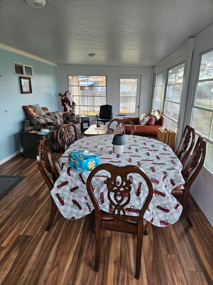 1 Bdrm Shared Laundry & Kitchen - Boise, ID