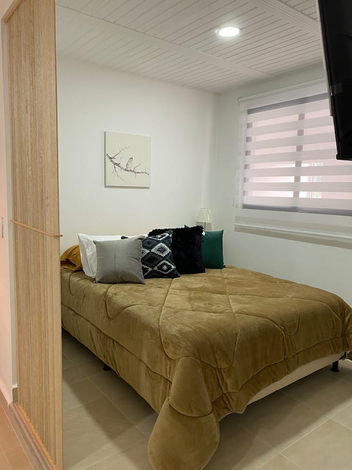 502 Central Y Agradable Apartaestudio En Envigado - Envigado