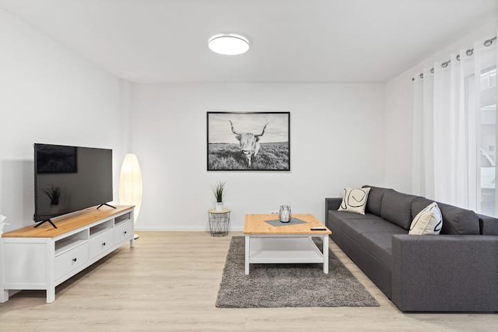 Winetime: Modern|for 3|box Spring|near Mercedes - Wörth am Rhein