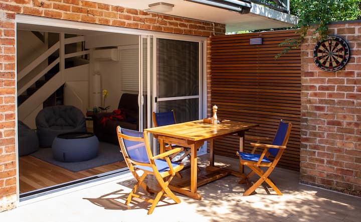 Conveniently Located Townhouse - Taronga Zoo Sydney