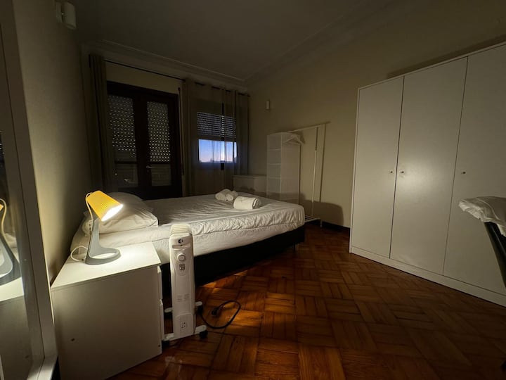 ÁGuia 5 Quarto "Single" - Porto