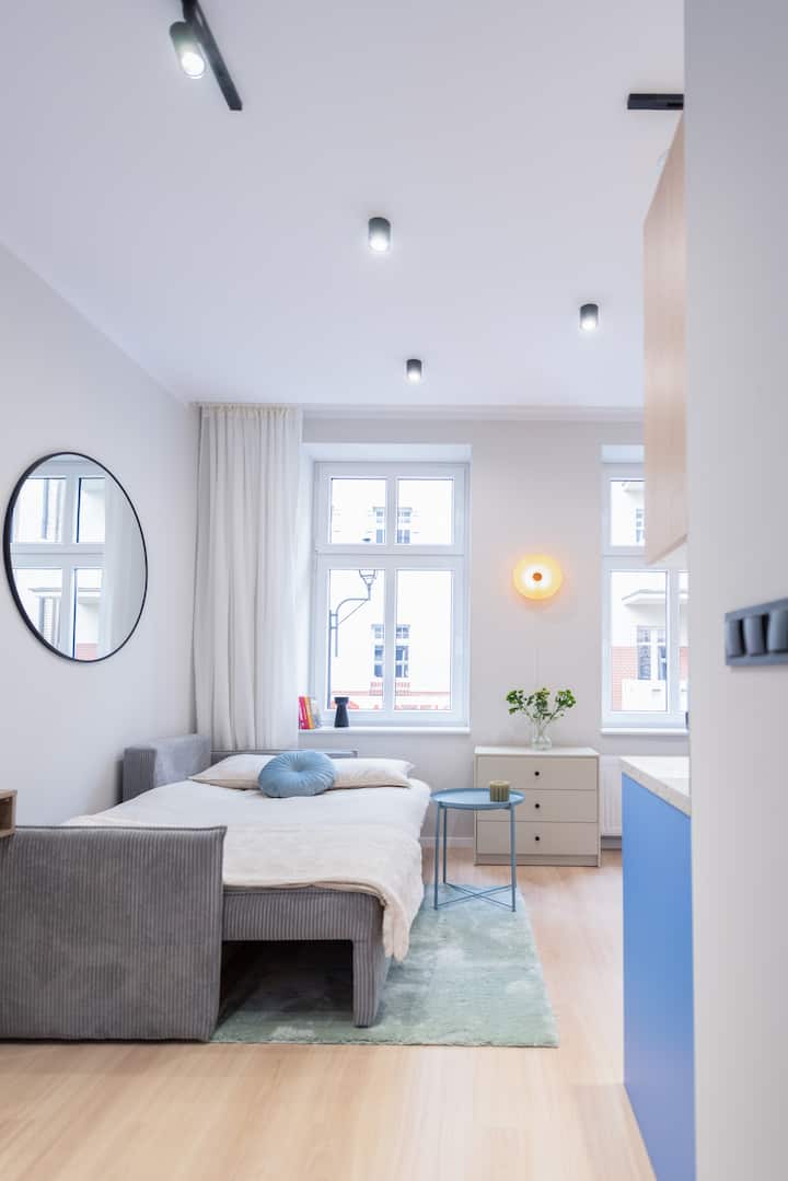 Cozy & Bright Apartment • Free Parking • Center - Katowice