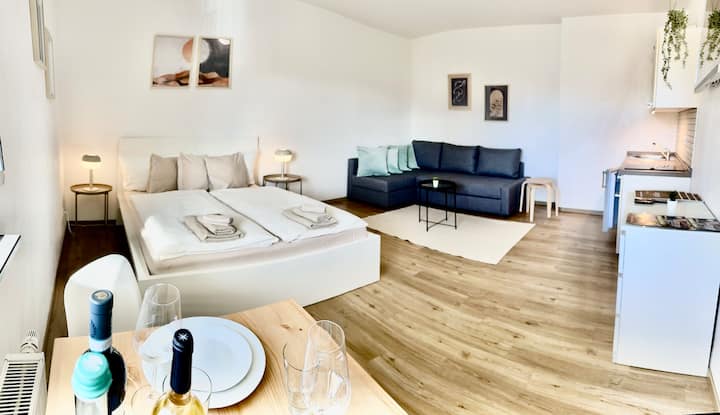 Cozy Studio | Free Parking | Near City & Mosel - Kobern-Gondorf