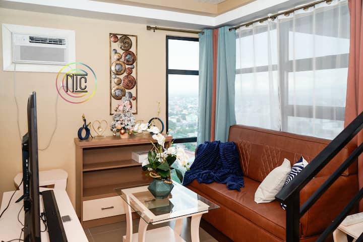 Penthouse Unit In Qc W/ Free Pool,gym+karaoke - Quezon City