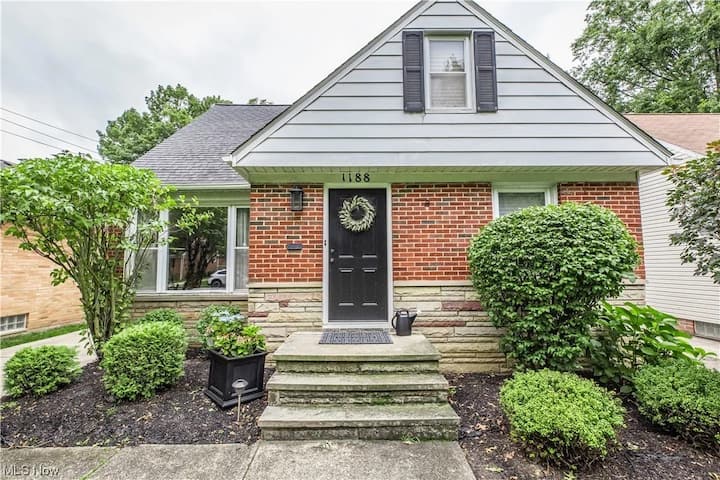 The Lodge-city Oasis Near Ccf/uh - Cleveland Heights, OH