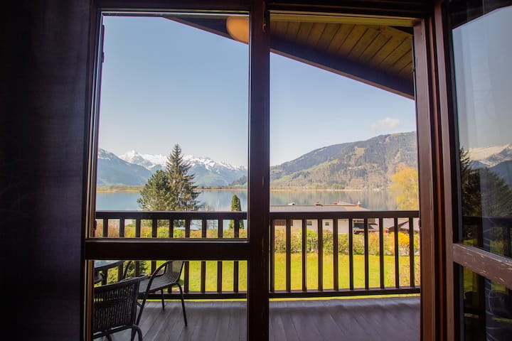 Lake And Mountain View - Zell am See