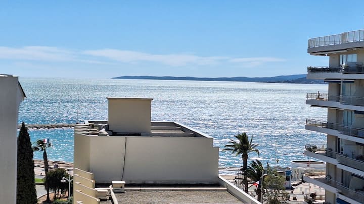 T2 Face Mer Entre Plages Et Gare Avec Parking - Saint-Raphaël