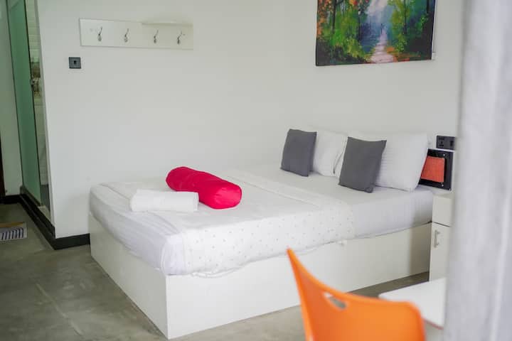 Avora Mount Hotel - Kandy