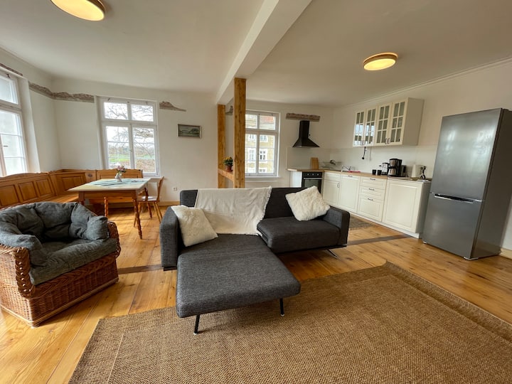 Cozy Apartment In A Historic House - Ochsenhausen