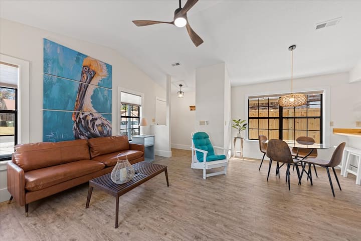 Pelican: Pet Friendly. Clean, Quiet, Comfortable. - Goose Creek, SC