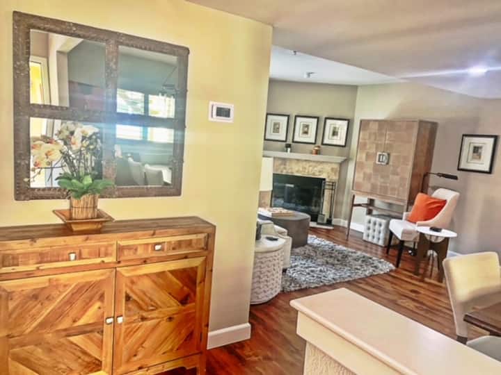 "Chappell" Luxury 2/2 Condo - Healdsburg, CA