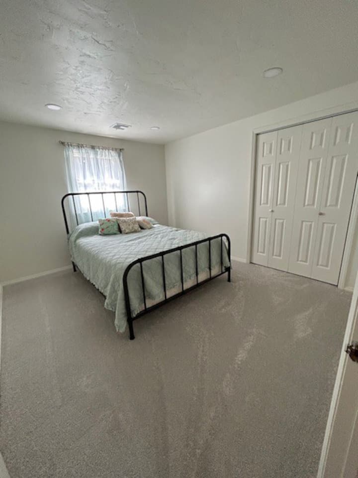 Quiet House In Indian Springs - Tulsa, OK