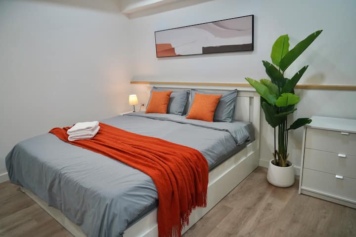 宁曼路中心/近古城的简约温馨公寓2 - San Sai District