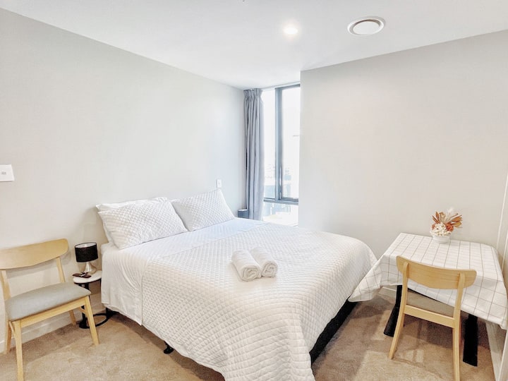 Brand New Unit On Willis (Room-b) - Wellington