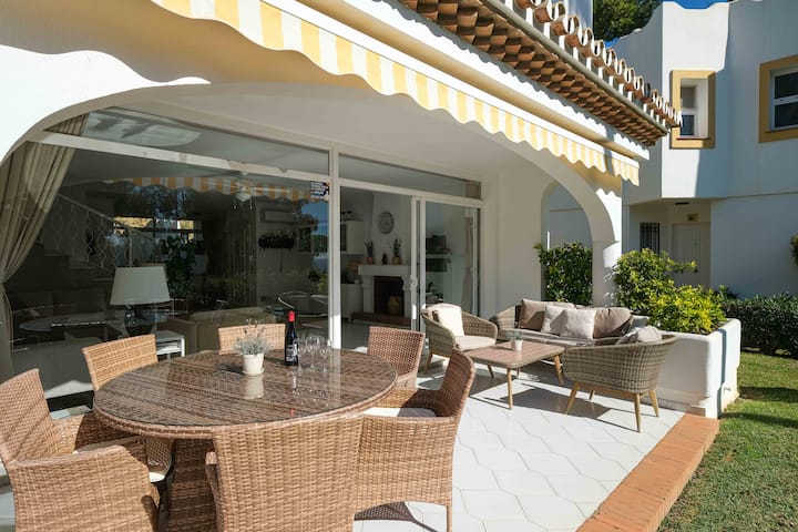 Acogedora Casa De Vacaciones En Miraflores. - La Cala de Mijas