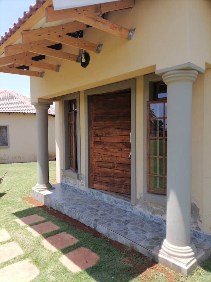 Gauteng Cabin Vacation Rentals - South Africa | Airbnb
