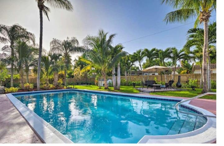 Tropical 7br Mini-resort W/ Pool - Near Beach - Delray Beach, FL