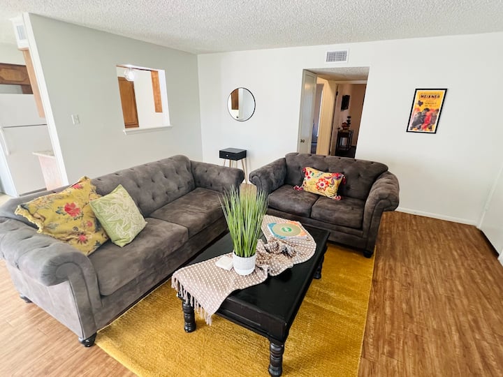 Dog-friendly Condo In New Braunfels (A) - New Braunfels, TX