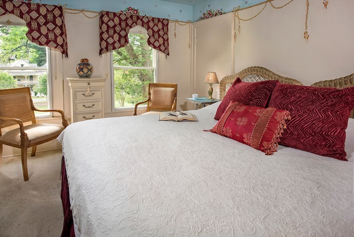 The Spencer Hotel Room 304 Arabian Nights - Chautauqua, NY