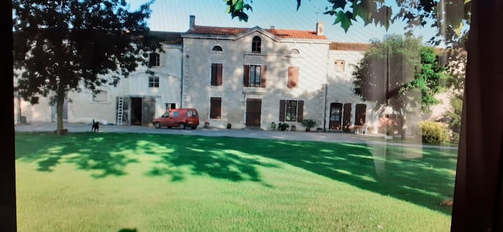 Proche De La Ville à La Campagne - Niort