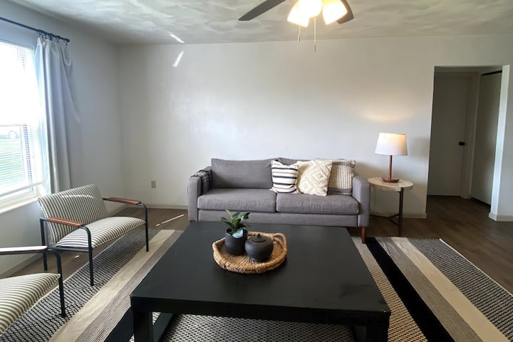 Quiet O'fallon 2 Bedroom - Belleville, IL
