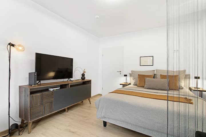 Valley Apartment: Free Parking - Wuppertal