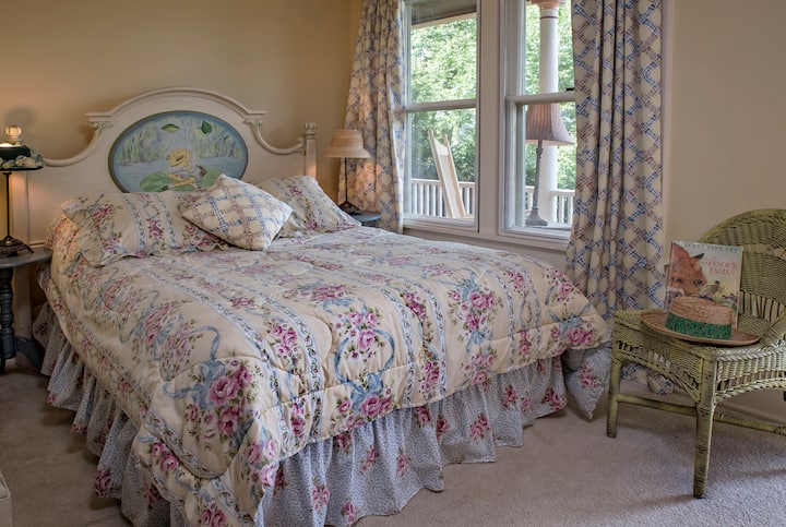 The Spencer Hotel Room 308 Beatrix Potter - Chautauqua, NY