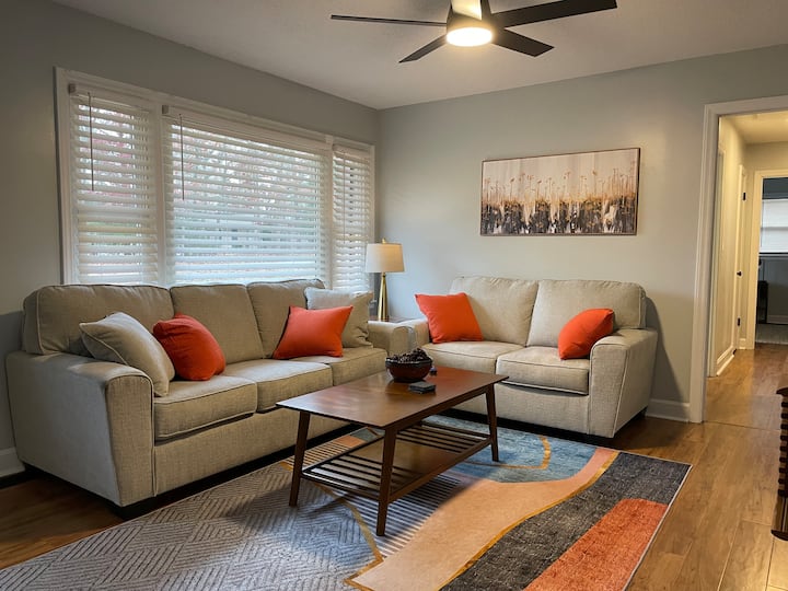 Cozy Ranch Near Lenovo Center - Cary, NC