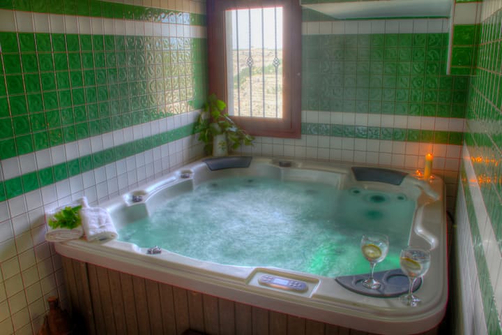 Casa Cueva Con Jacuzzi - Alcalá del Júcar