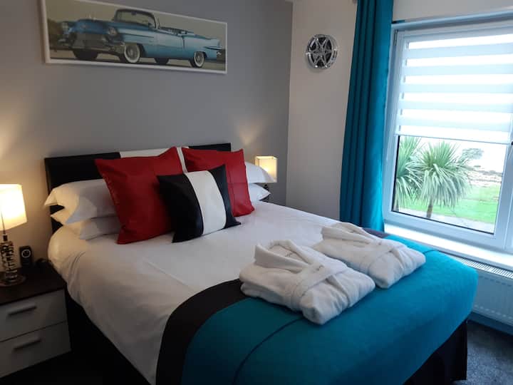 Cadillac Kustomz Hotel Rm.52 - Bute