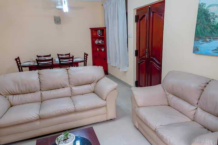 Robert's Villa Spacious 2br Home - Colombo