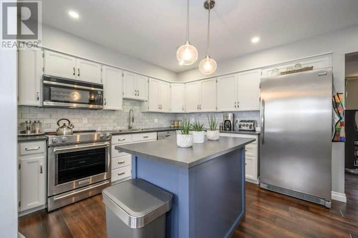 Riverdale Retreat 4 - Standard - Cornwall