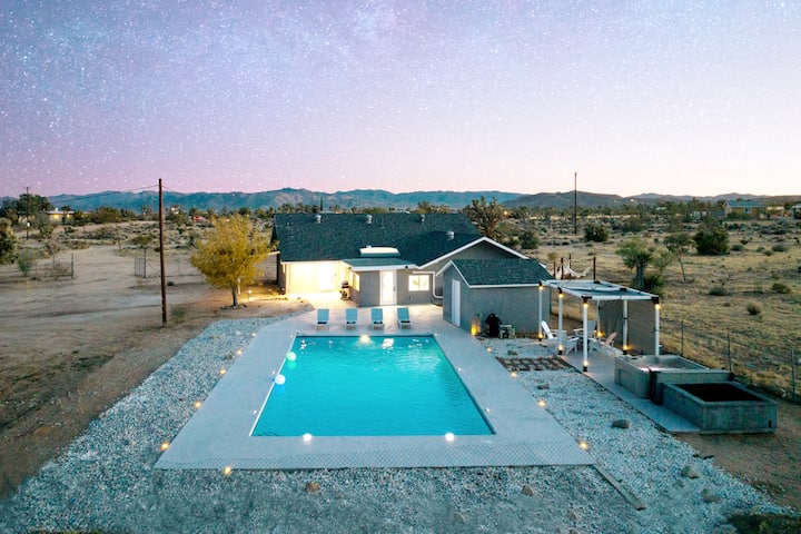 Pool, Sauna, Spa, 5 Bedroom, 5 Acres -The Starlite - Joshua Tree, CA