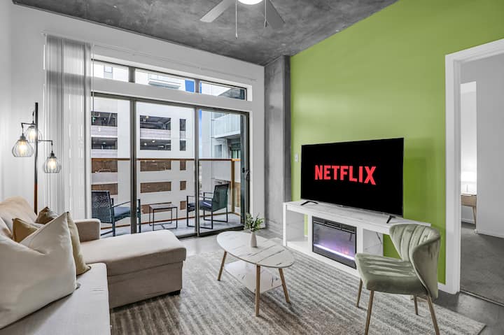 Free Garage Parking|centric 2br |In Heart Of Dtphx - Sacred Heart Church - Phoenix