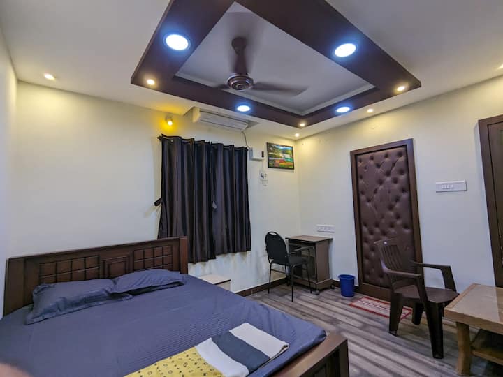 Fully Furnished 5 Bhk House - Chennai