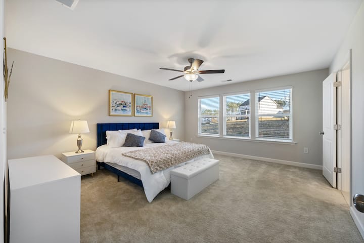 Bright 4br Home On Clayton | 2-car Garage E#41949 - Clayton, NC