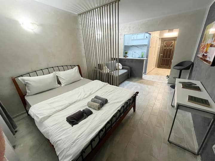 Central Charm:  Accessibility - Galați