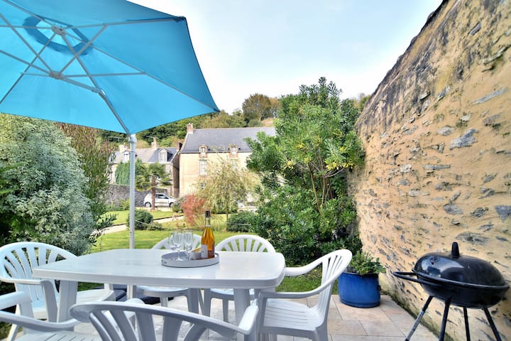 Jolie Maison Mer à Pied, Jardin - Cancale