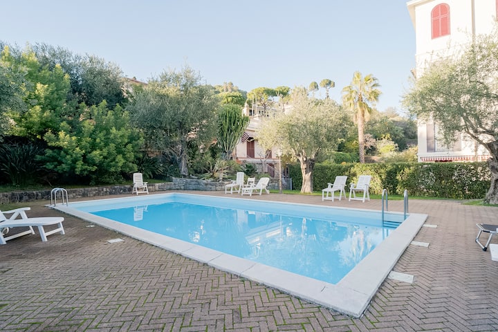 2-bedroom Home - Wifi - Pool - Bordighera