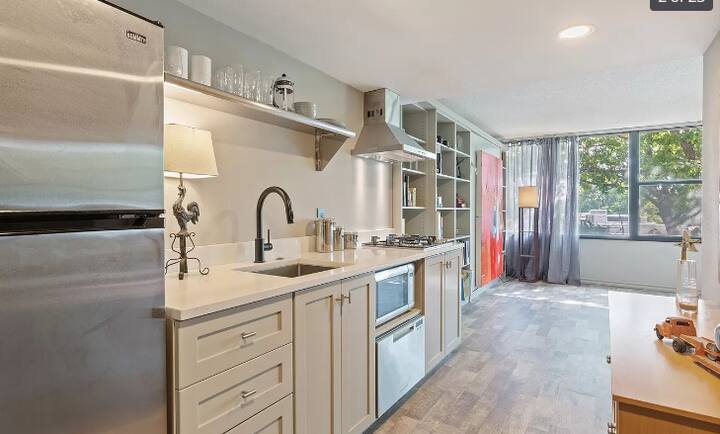 Luxury Condo With Every Amenity - Tulsa, OK