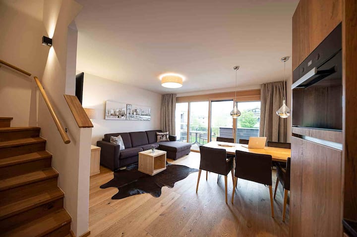2-story Elegant Apartment - Zell am See
