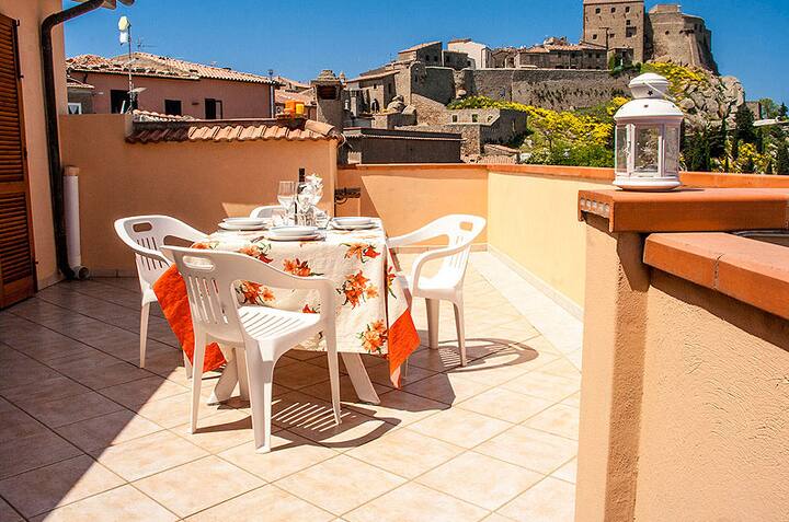 Castello 4 - Appartamento Vicino A Piazza Gloriosa - Isola del Giglio