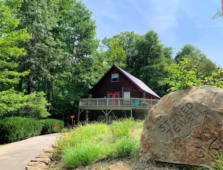 Stoned Jewel Cabin + Rrg Adventure Discounts - Clay City, KY