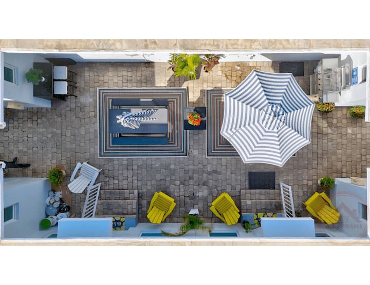 Sunlit Studio Escape: Hollywood Haven, Sleeps 4! - Hollywood