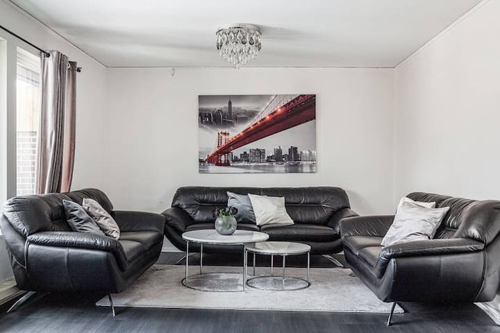 Ett Vackert Och Underbart Hus. - Malmö