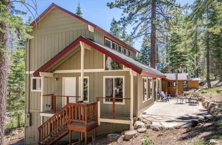 Truckee Mountain Home In Tahoe Donner Hoa - Truckee, CA