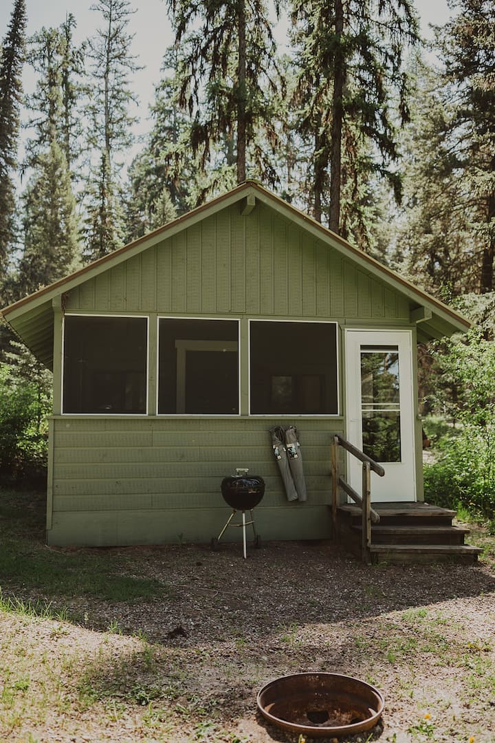 Huckleberry Cabin Tamaracks Resort - Seeley Lake, MT